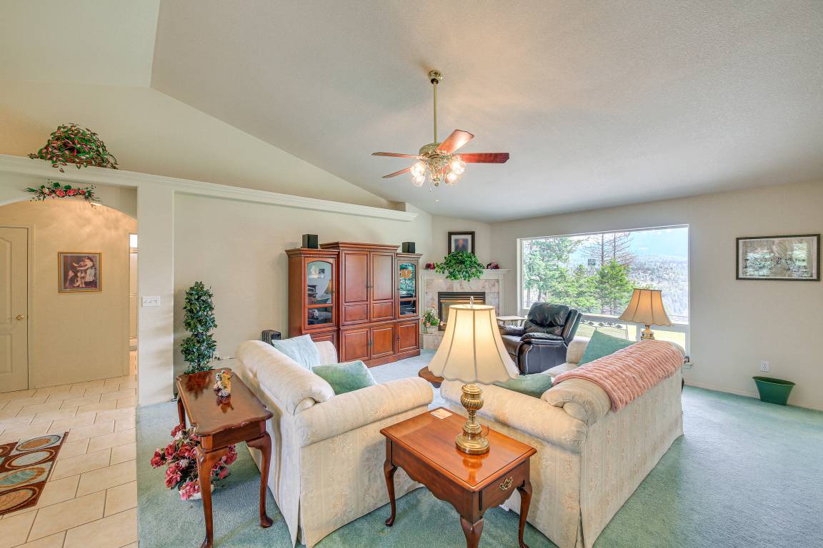 241 M² House ∙ 4 Bedrooms ∙ 8 Guests - Bonners Ferry, ID