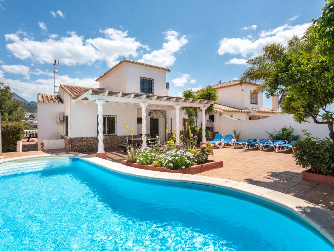 220 M² Casa ∙ 5 Habitaciones ∙ 10 Huéspedes - Nerja