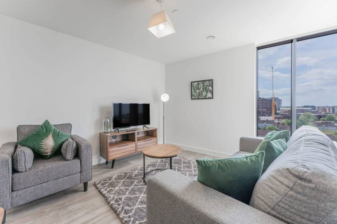 Apartment ∙ 2 Bedrooms ∙ 5 Guests - New Street Station - Birmingham