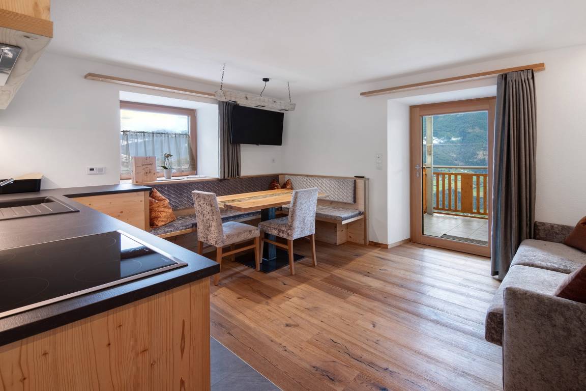 45 M² Ferienwohnung ∙ 2 Schlafzimmer ∙ 5 Gäste - Stilfs