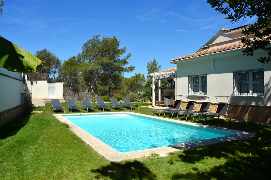 350 M² Ferienhaus ∙ 6 Schlafzimmer ∙ 15 Gäste - Vilanova i la Geltrú