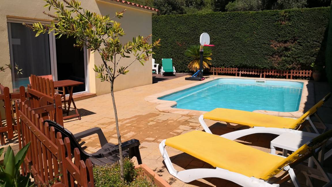 140 M² House ∙ 3 Bedrooms ∙ 8 Guests - Llafranc