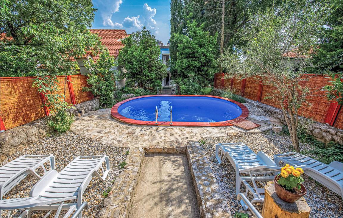 106 M² Maisonette ∙ 3 Bedrooms ∙ 8 Guests - Crikvenica