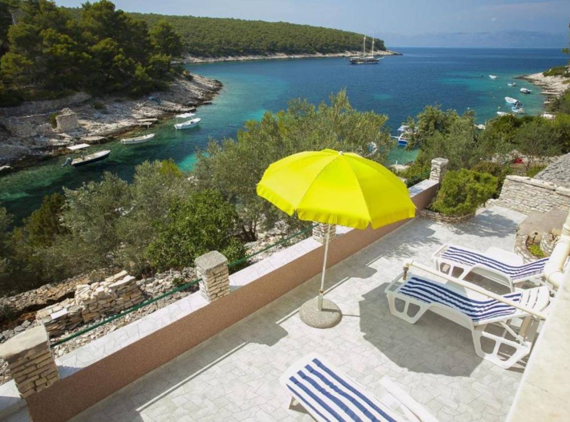 120 M² Ferienhaus ∙ 2 Schlafzimmer ∙ 4 Gäste - Vela Luka