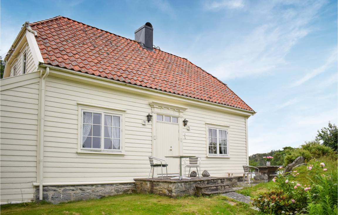 143 M² House ∙ 3 Bedrooms ∙ 5 Guests - Osøyro