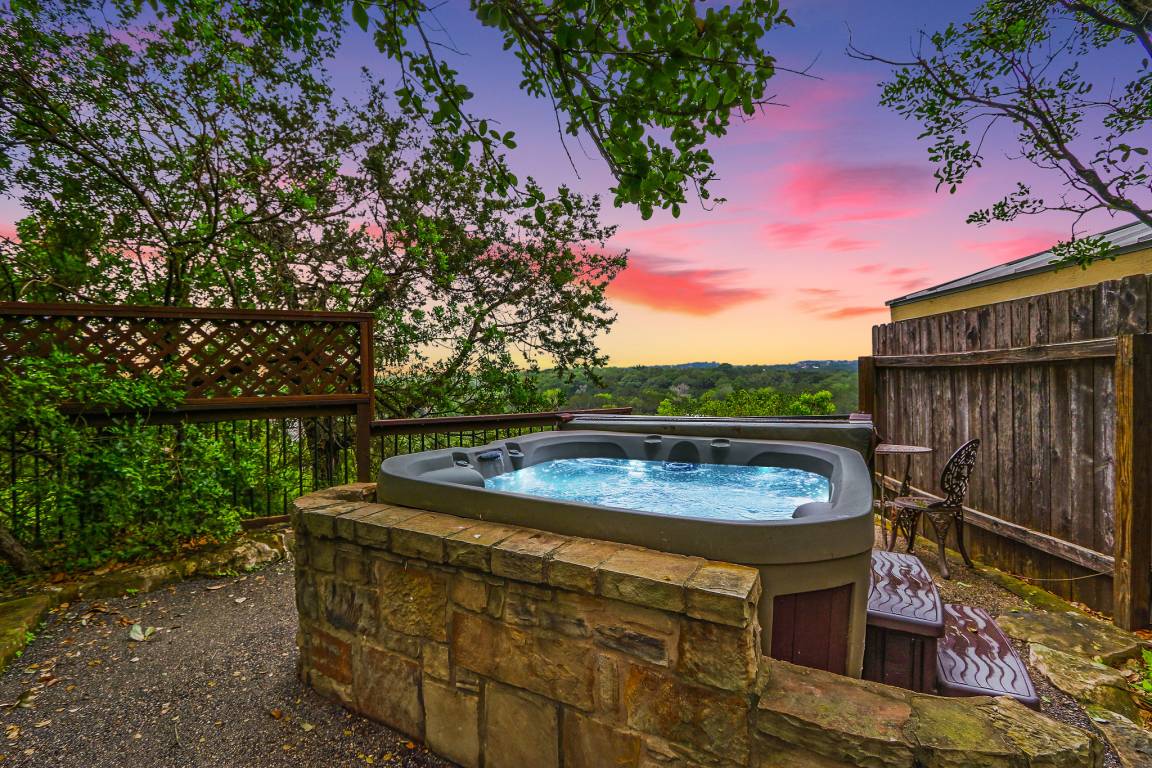 65 M² Cabin ∙ 1 Bedroom ∙ 4 Guests - New Braunfels, TX