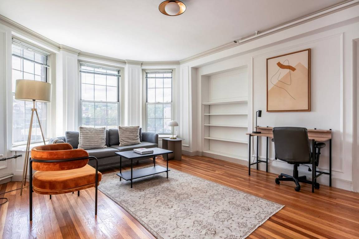 99 M² Apartment ∙ 2 Bedrooms ∙ 4 Guests - Wellesley, MA