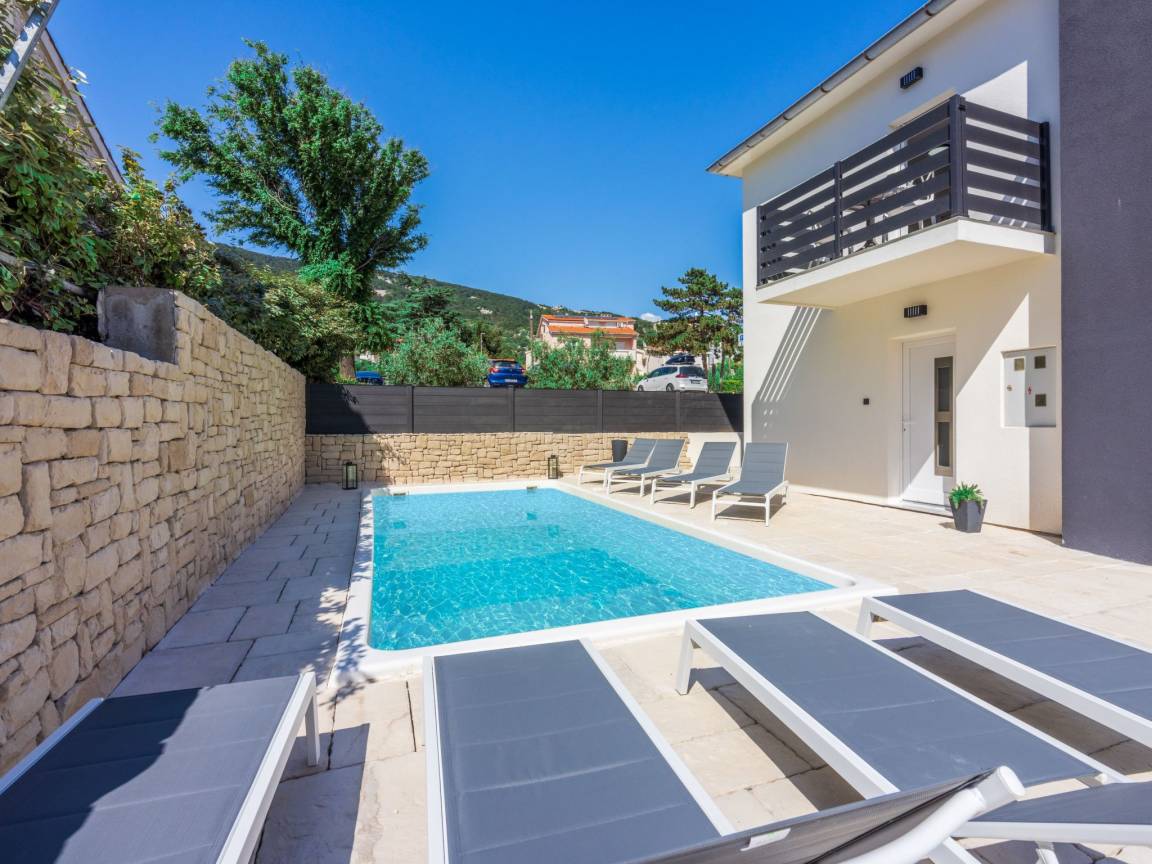 Maison De Vacances ∙ 4 Chambres ∙ 8 Personnes - Baška
