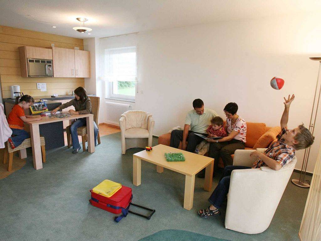 65 M² Ferienwohnung ∙ 2 Schlafzimmer ∙ 6 Gäste - Villingen-Schwenningen