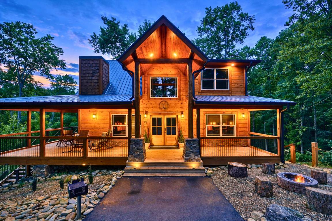 Apartment ∙ 3 Bedrooms ∙ 7 Guests - Gatlinburg, TN