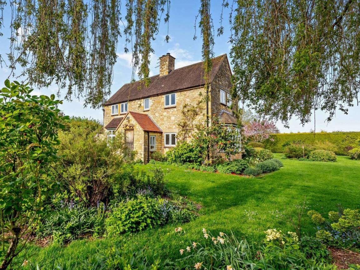 Cottage ∙ 3 Bedrooms ∙ 6 Guests - Chipping Campden