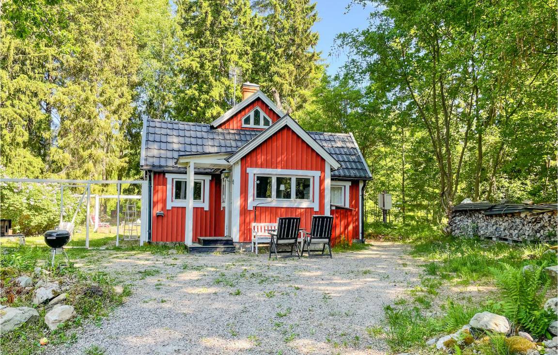 70 M² House ∙ 3 Bedrooms ∙ 5 Guests - Örebro