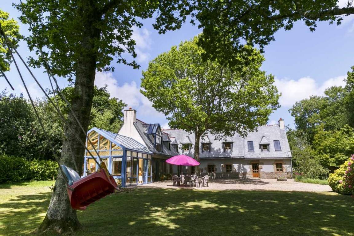 219 M² Gîte ∙ 5 Chambres ∙ 10 Personnes - Penvénan
