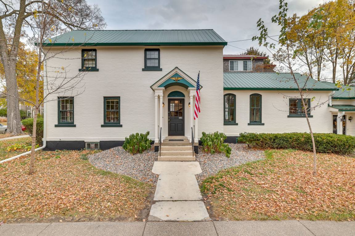 157 M² House ∙ 3 Bedrooms ∙ 5 Guests - Winona, MN