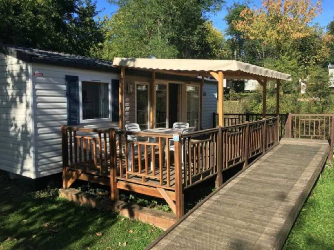 30 M² Camping ∙ 2 Chambres ∙ 4 Personnes - Ariège