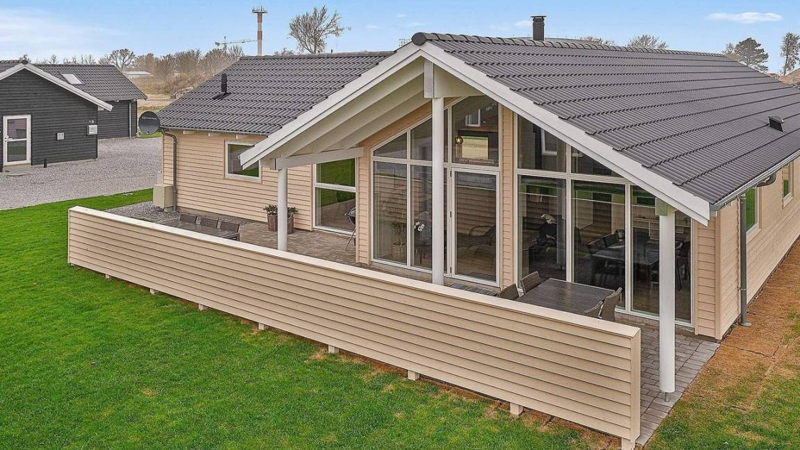 136 M² Ferienhaus ∙ 4 Schlafzimmer ∙ 10 Gäste - Ostsee
