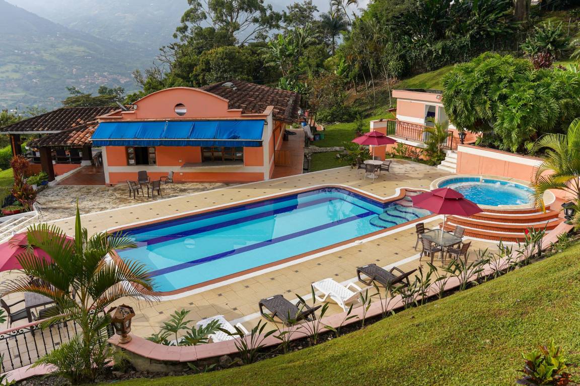200 M² House ∙ 5 Bedrooms ∙ 36 Guests - Copacabana