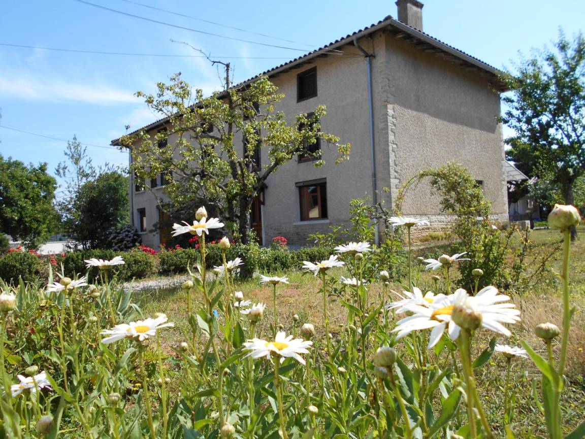 150 M² Gîte ∙ 3 Quartos ∙ 8 Hóspedes - Montrevel-en-Bresse