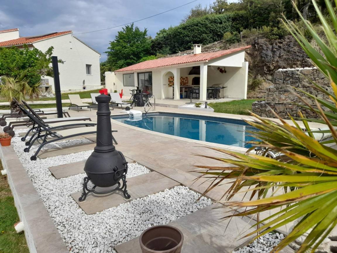 190 M² Gîte ∙ 5 Bedrooms ∙ 10 Guests - Céret