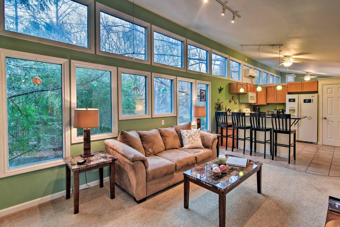 81 M² Apartment ∙ 2 Bedrooms ∙ 4 Guests - Weaverville, NC
