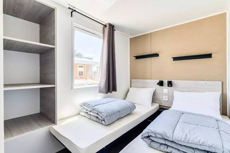 32 M² Caravan ∙ 2 Bedrooms ∙ 4 Guests - Vendres
