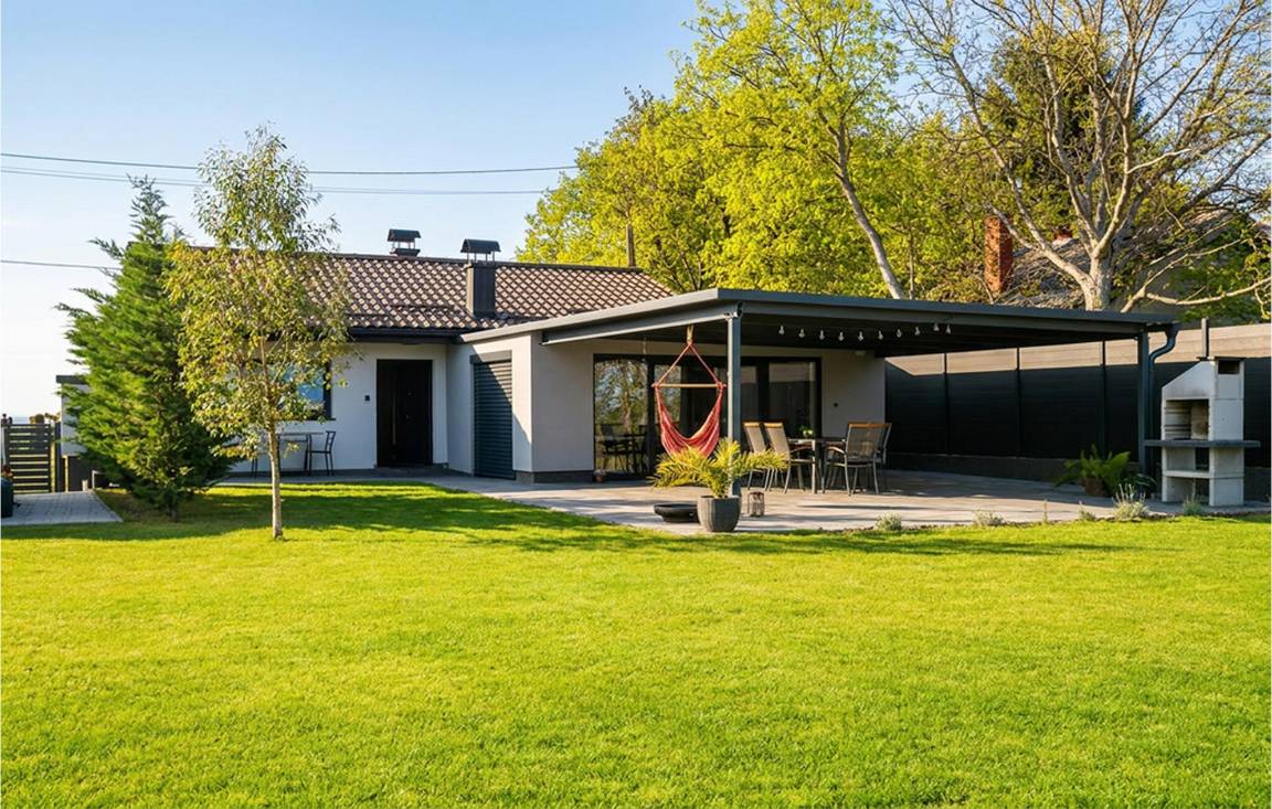 85 M² House ∙ 1 Bedroom ∙ 2 Guests - Lipa
