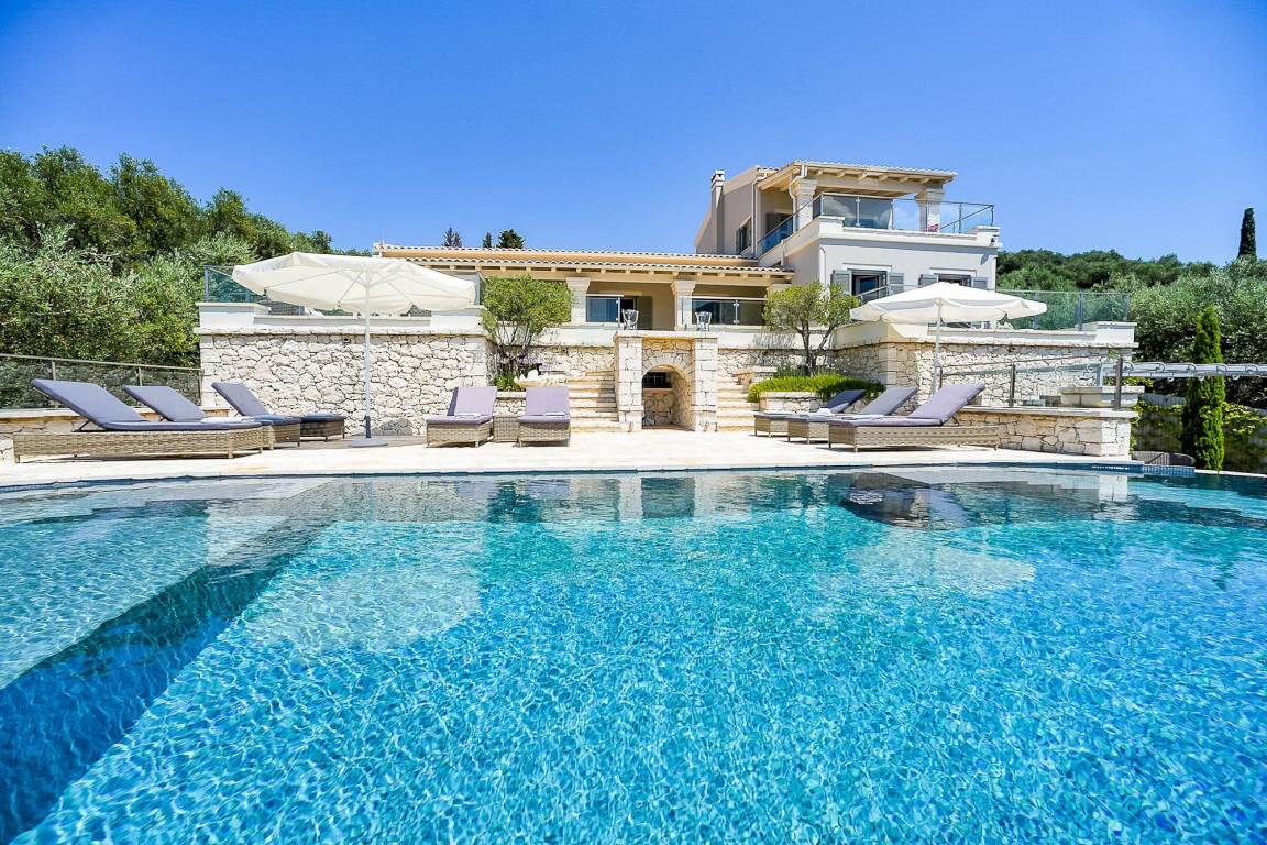 Villa ∙ 6 Bedrooms ∙ 12 Guests - Kalami
