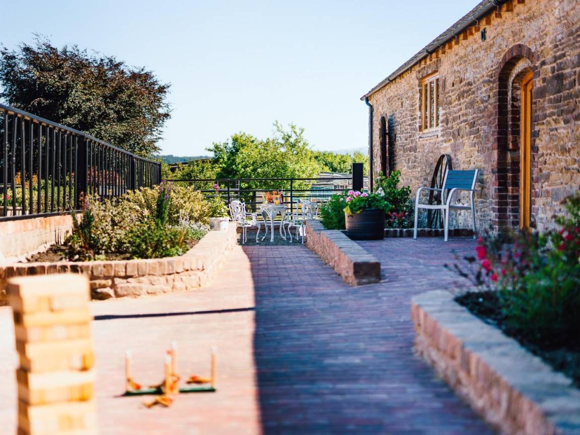 Cottage ∙ 4 Bedrooms ∙ 8 Guests - Shropshire