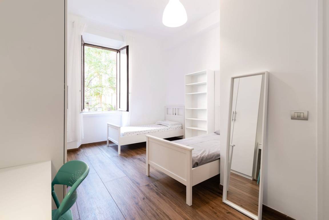 330 M² Shared Room ∙ 1 Bedroom ∙ 1 Guest - Milan
