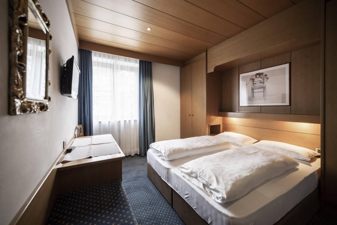 60 M² Apartment ∙ 2 Bedrooms ∙ 4 Guests - Val Gardena