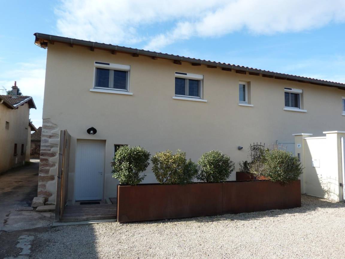 65 M² Gîte ∙ 1 Bedroom ∙ 5 Guests - Belleville, France