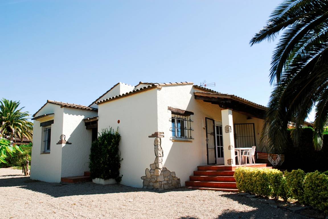 60 M² House ∙ 2 Bedrooms ∙ 5 Guests - Torroella de Montgrí