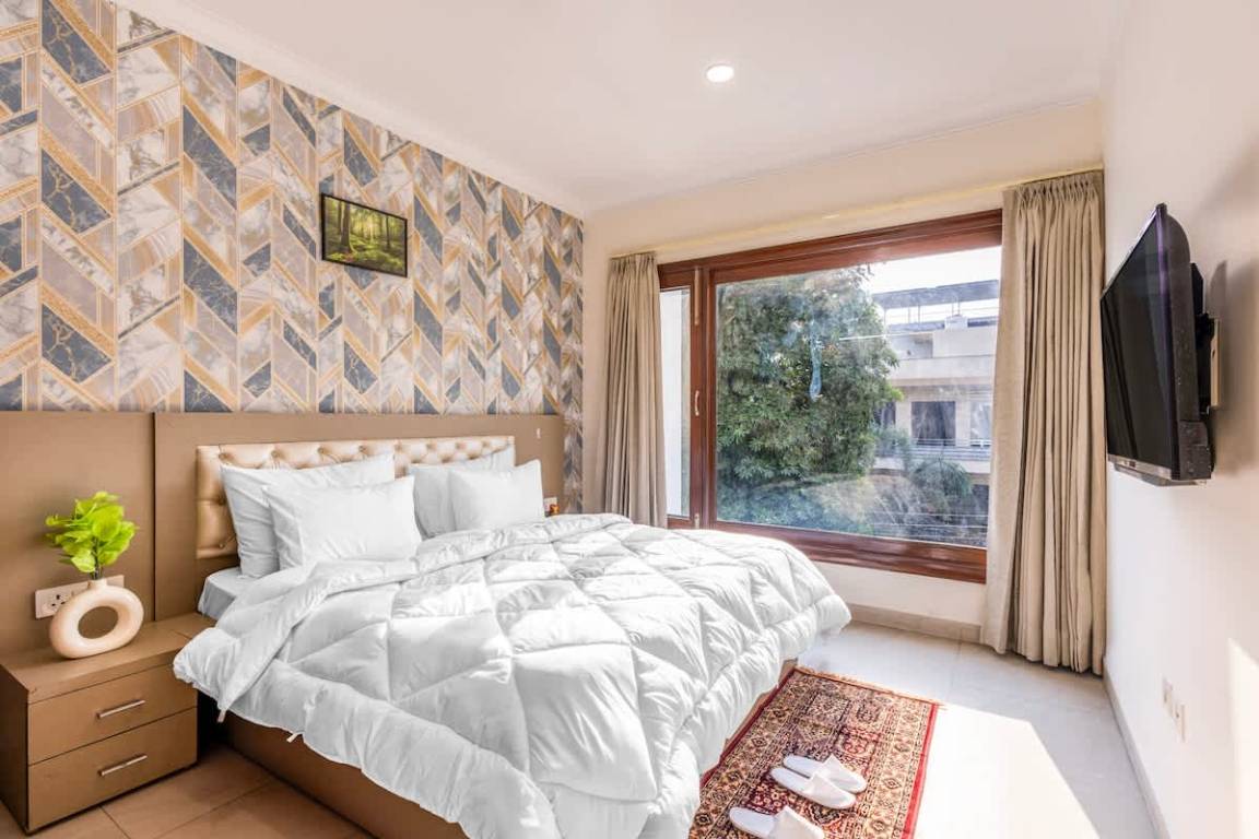 112 M² Apartment ∙ 1 Bedroom ∙ 4 Guests - Gurugram