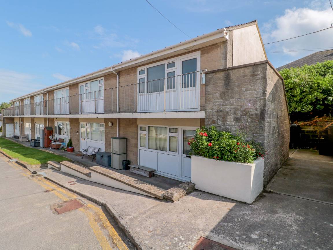 Cottage ∙ 2 Bedrooms ∙ 4 Guests - Burnham-on-Sea