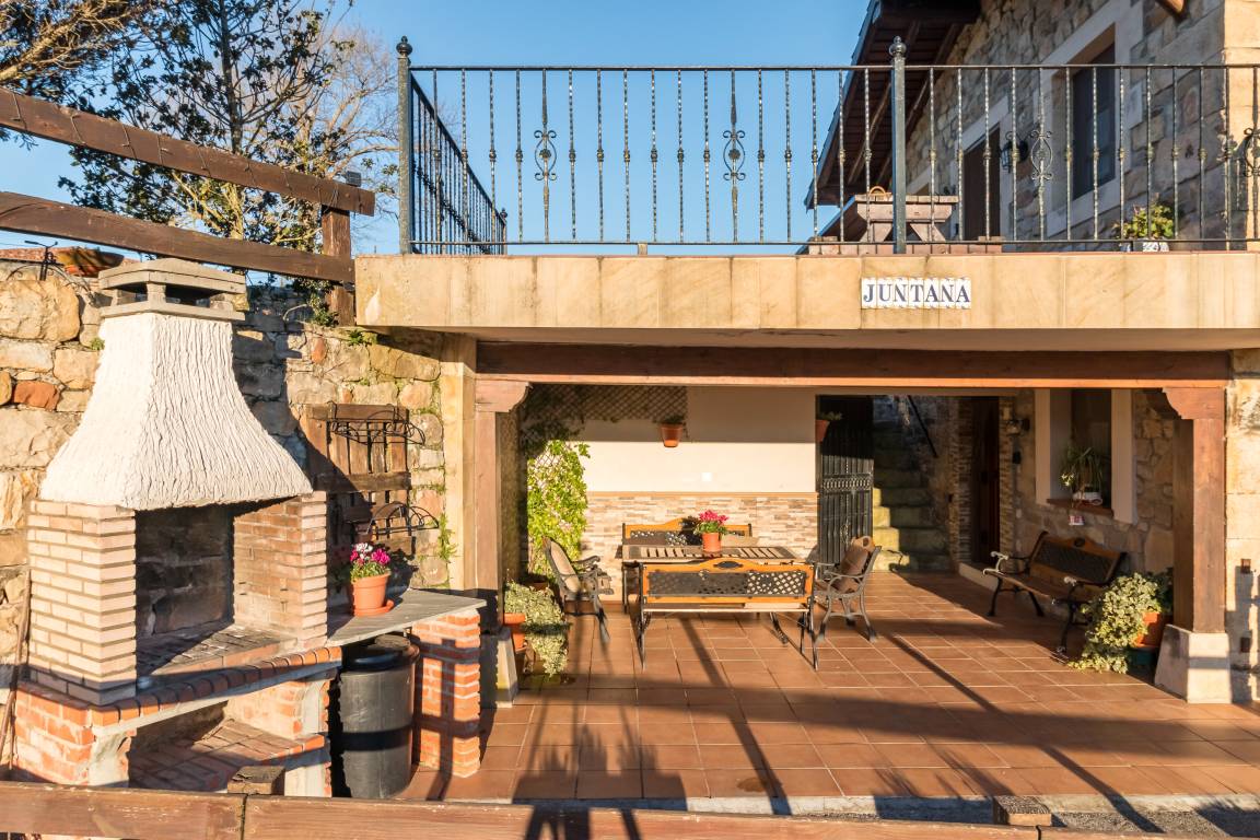 100 M² Apartamento ∙ 3 Habitaciones ∙ 6 Huéspedes - Villacarriedo