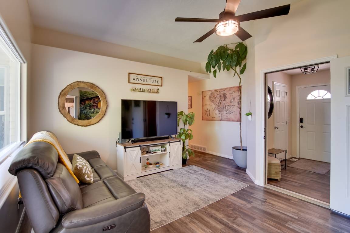 94 M² Talo ∙ 2 Makuuhuonetta ∙ 4 Vierasta - Cedar City