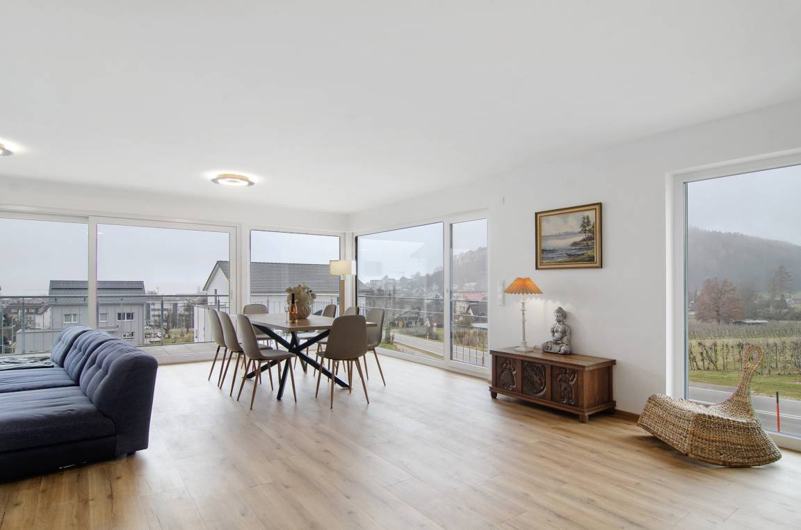 150 M² Ferienhaus ∙ 4 Schlafzimmer ∙ 9 Gäste - Bodensee