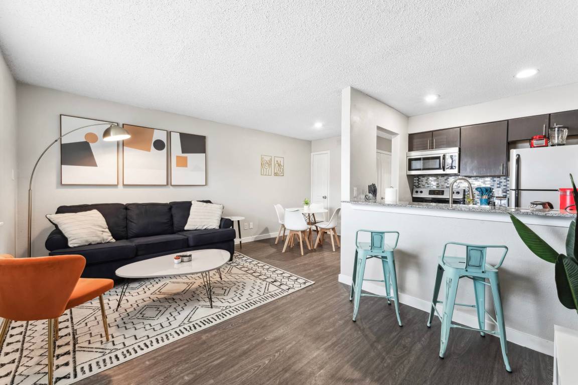 55 M² Apartment ∙ 1 Bedroom ∙ 4 Guests - Southpark Meadows - Austin