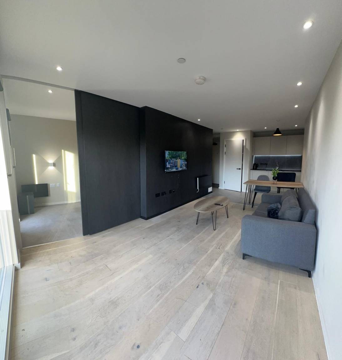 75 M² Apartment ∙ 2 Bedrooms ∙ 4 Guests - Manchester