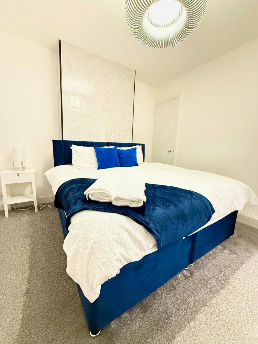 75 M² House ∙ 2 Bedrooms ∙ 5 Guests - King Power Stadium