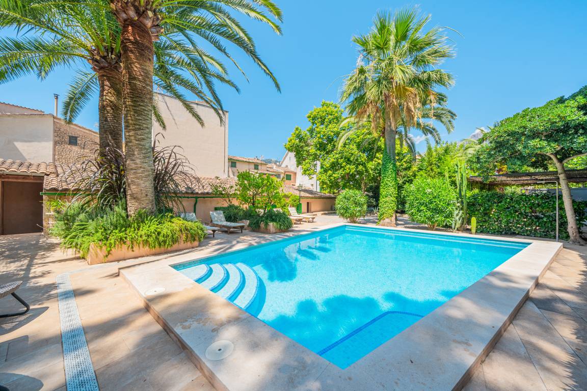 695 M² House ∙ 6 Bedrooms ∙ 12 Guests - Sóller