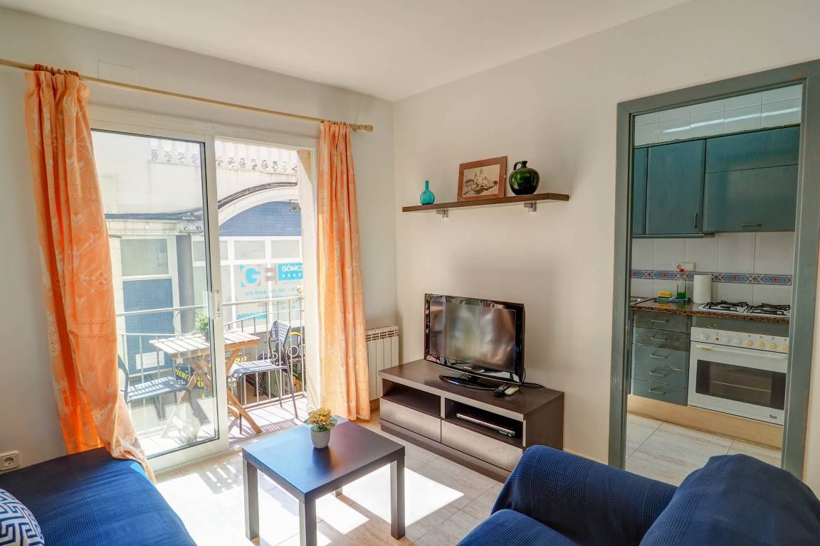 90 M² Apartment ∙ 2 Bedrooms ∙ 4 Guests - Sitges
