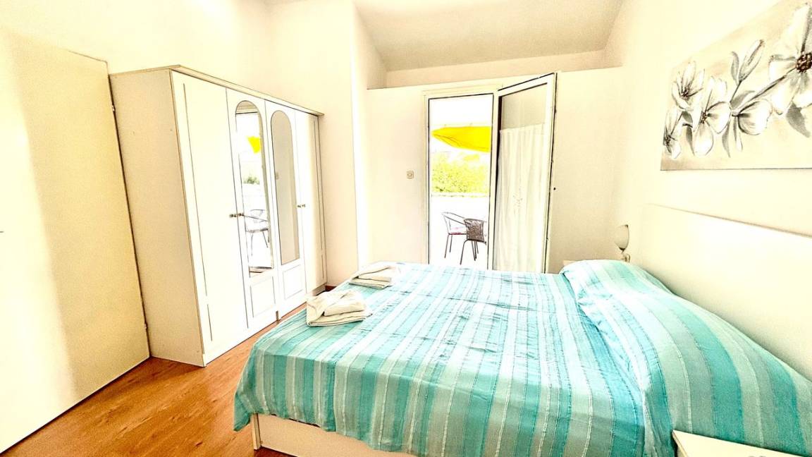 37 M² Hotel ∙ 2 Bedrooms ∙ 4 Guests - Sukošan
