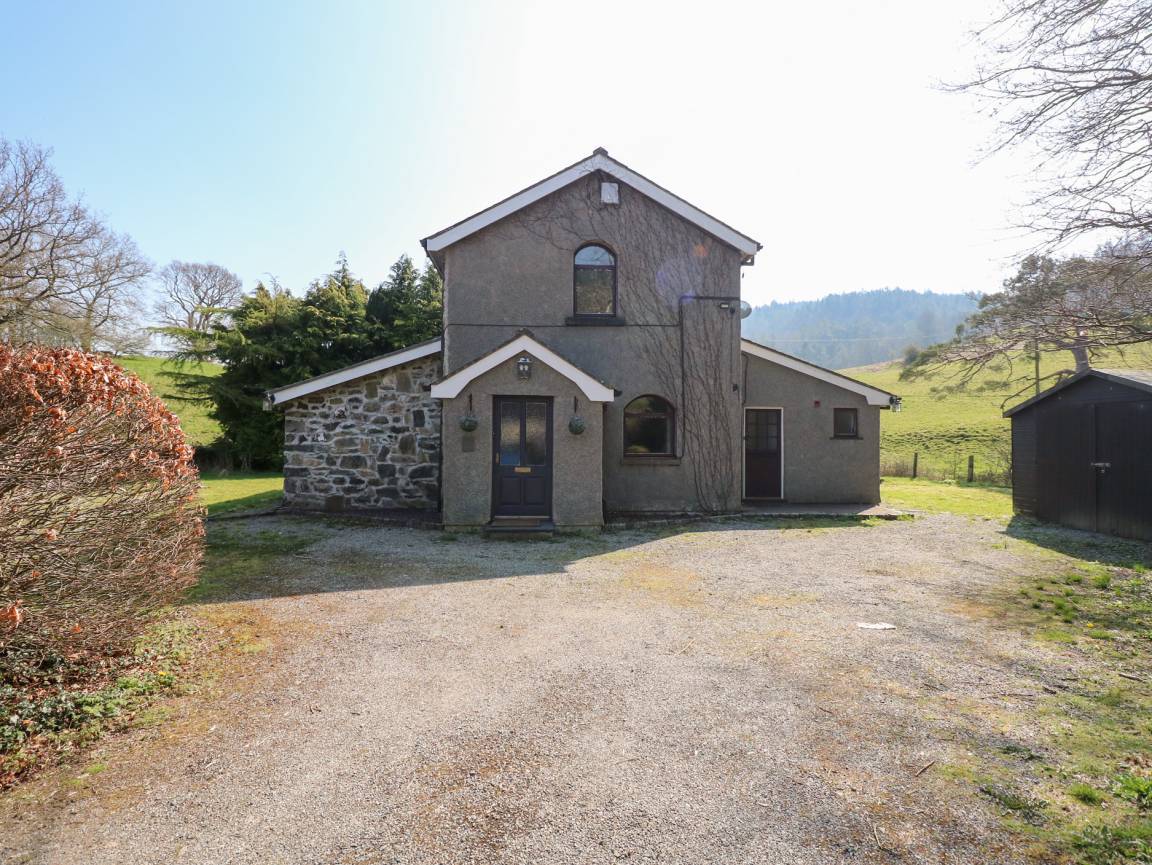 Cottage ∙ 4 Bedrooms ∙ 8 Guests - Betws-y-Coed