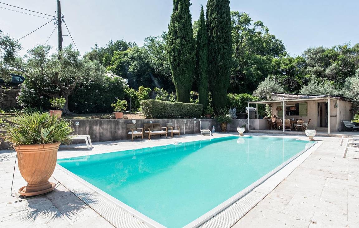 225 M² Dom ∙ 5 Sypialni ∙ 12 Gości - Fayence