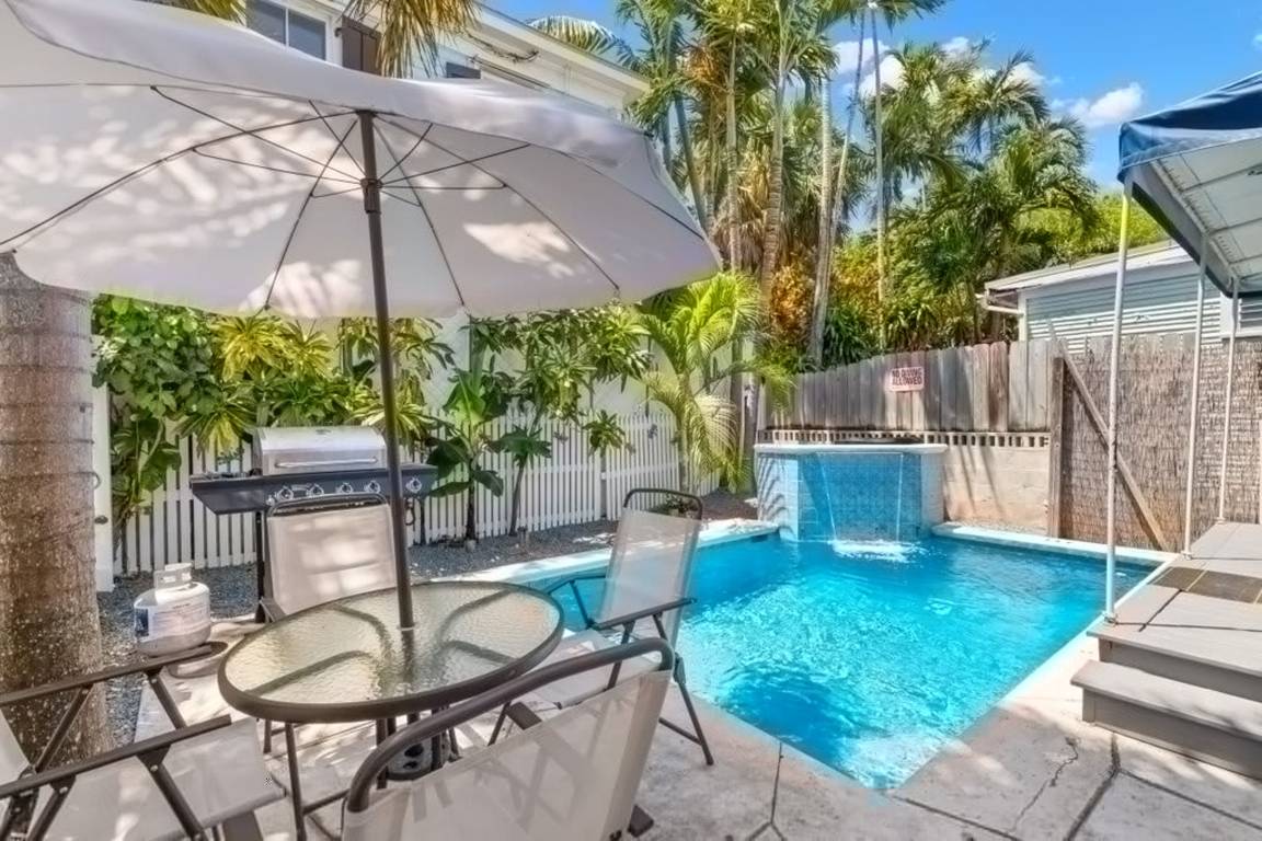 House ∙ 3 Bedrooms ∙ 10 Guests - Key West, FL