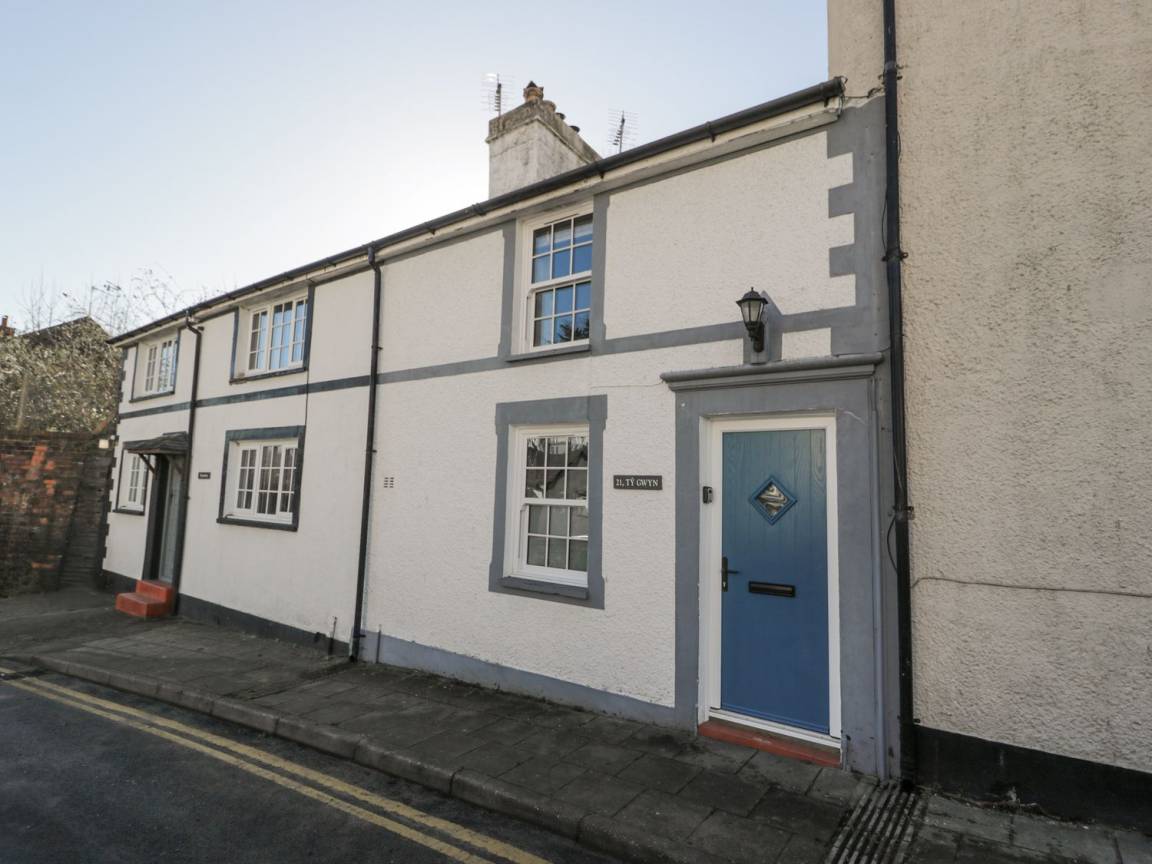 Cottage ∙ 2 Bedrooms ∙ 4 Guests - Borth