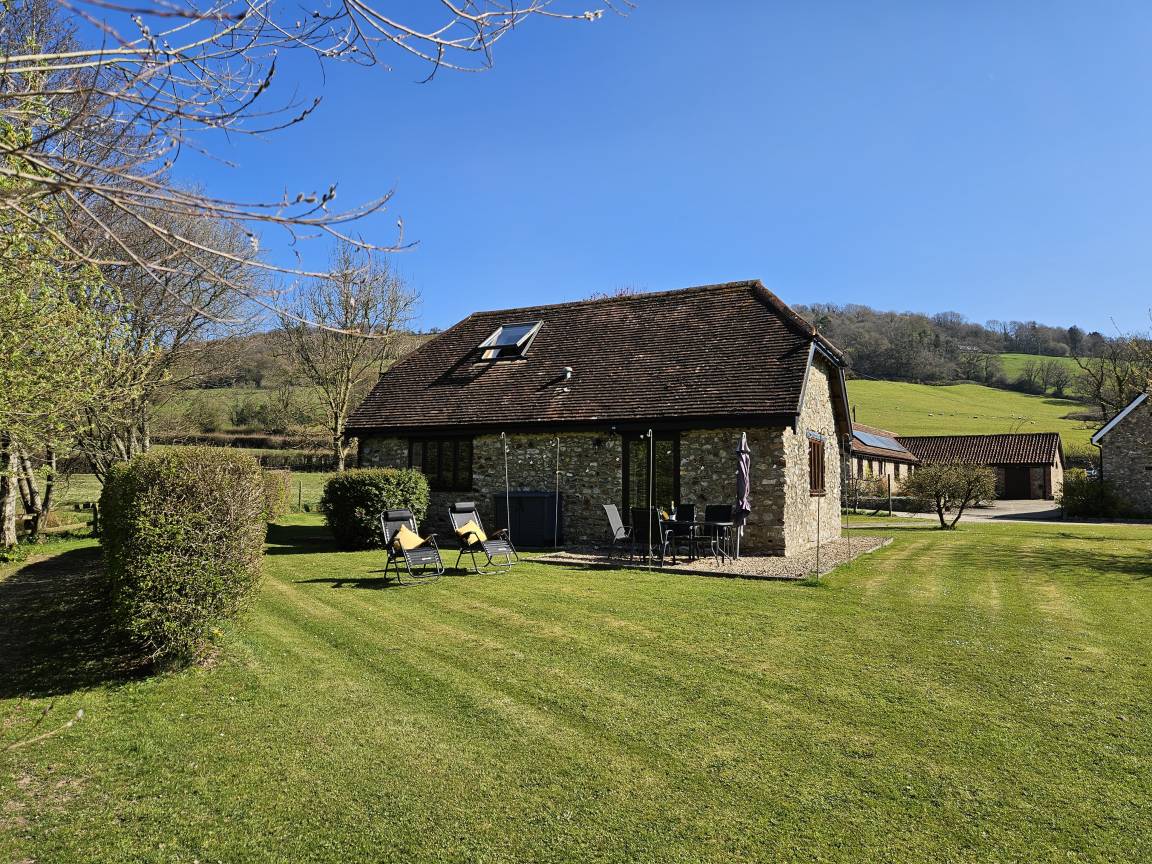 Cottage ∙ 2 Bedrooms ∙ 4 Guests - Honiton
