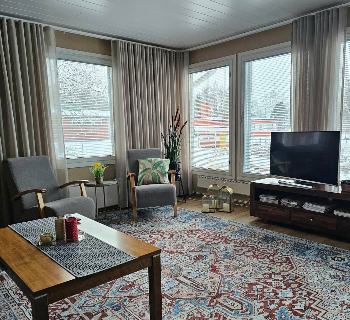 160 M² Talo ∙ 4 Makuuhuonetta ∙ 6 Vierasta - Ilomantsi