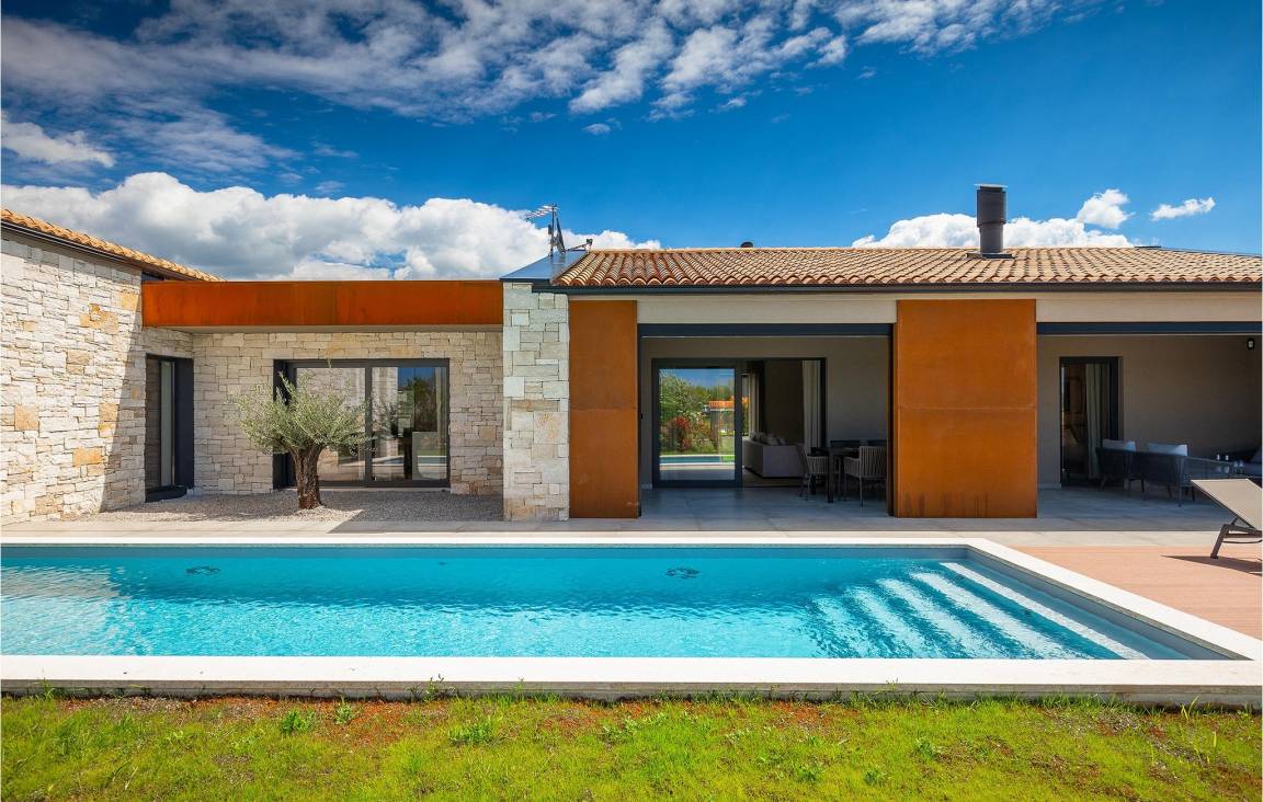 155 M² House ∙ 3 Bedrooms ∙ 6 Guests - Bale